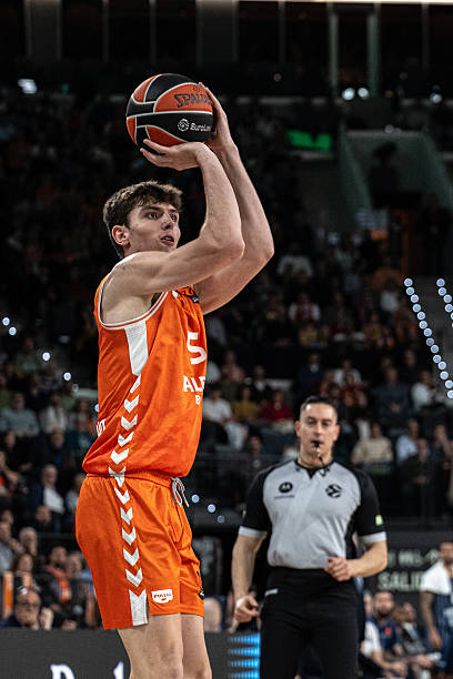 Sergio de Larrea, pretendido por Knicks y Timberwolves para el Draft