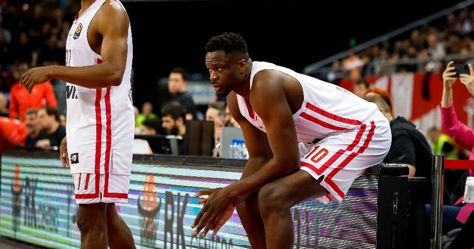 Fall abandona Olympiacos tras cinco años exitosos