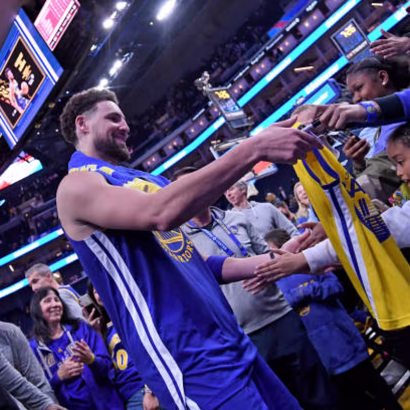 Klay Thompson desafía a la lógica con otra actuación memorable ...