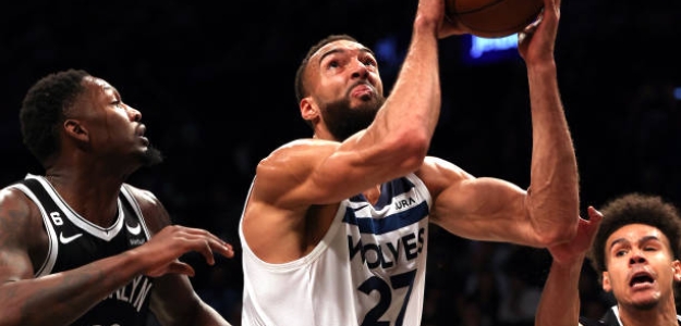 Josh Smith stars in the umpteenth scathing critique of a mistreated ...